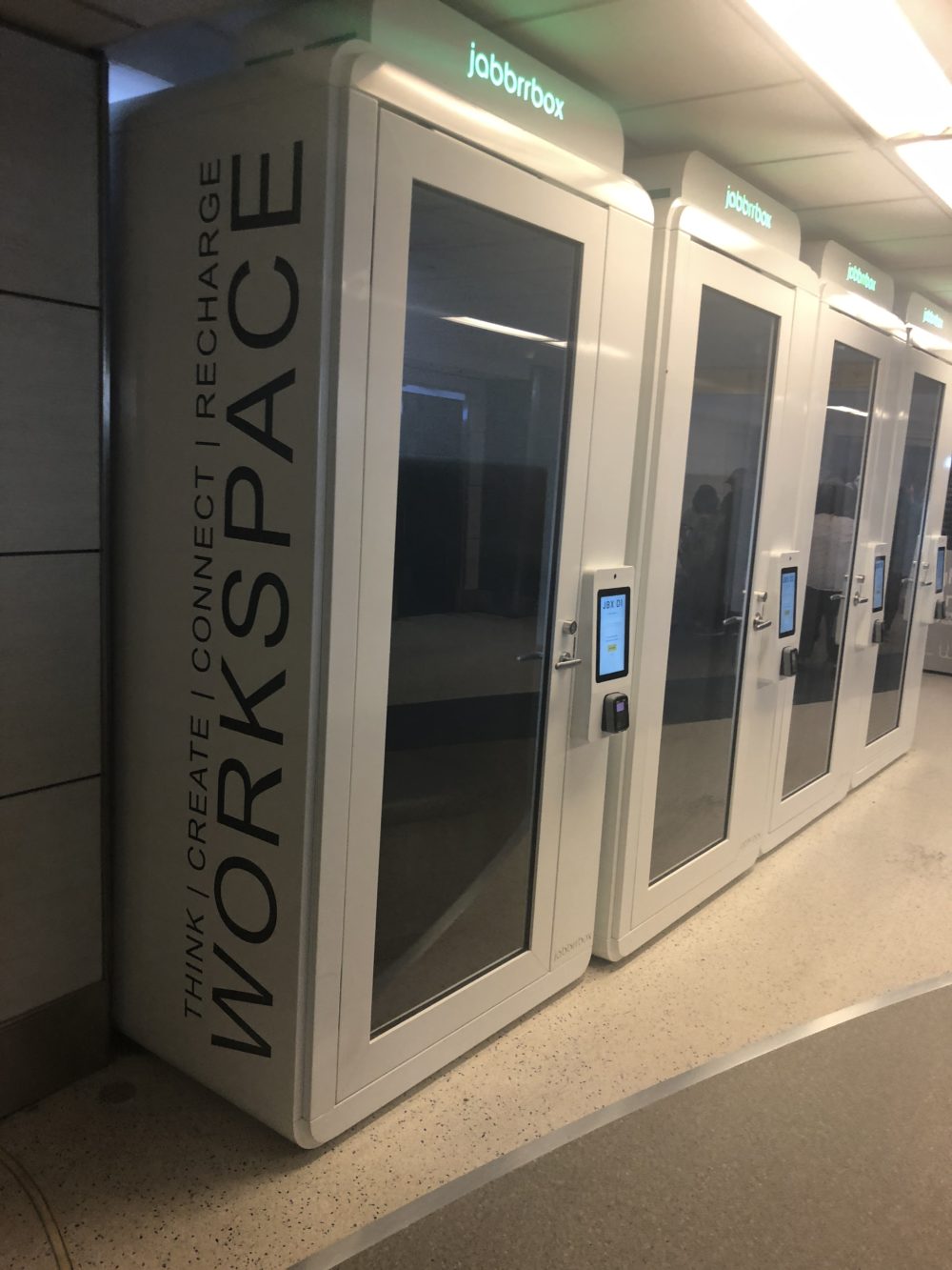 Review: Meet Jabbrrbox At Terminal B of New York's LaGuardia Airport